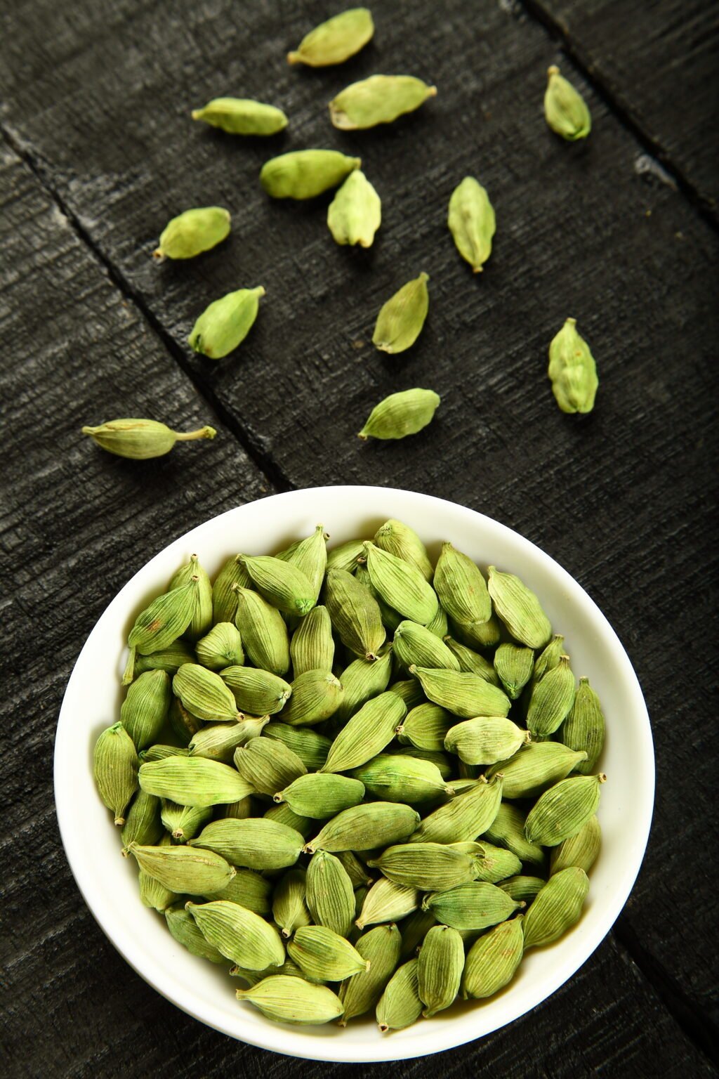 Green Cardamom: The Tiny Pod with Big Flavor - Beyond Chutney